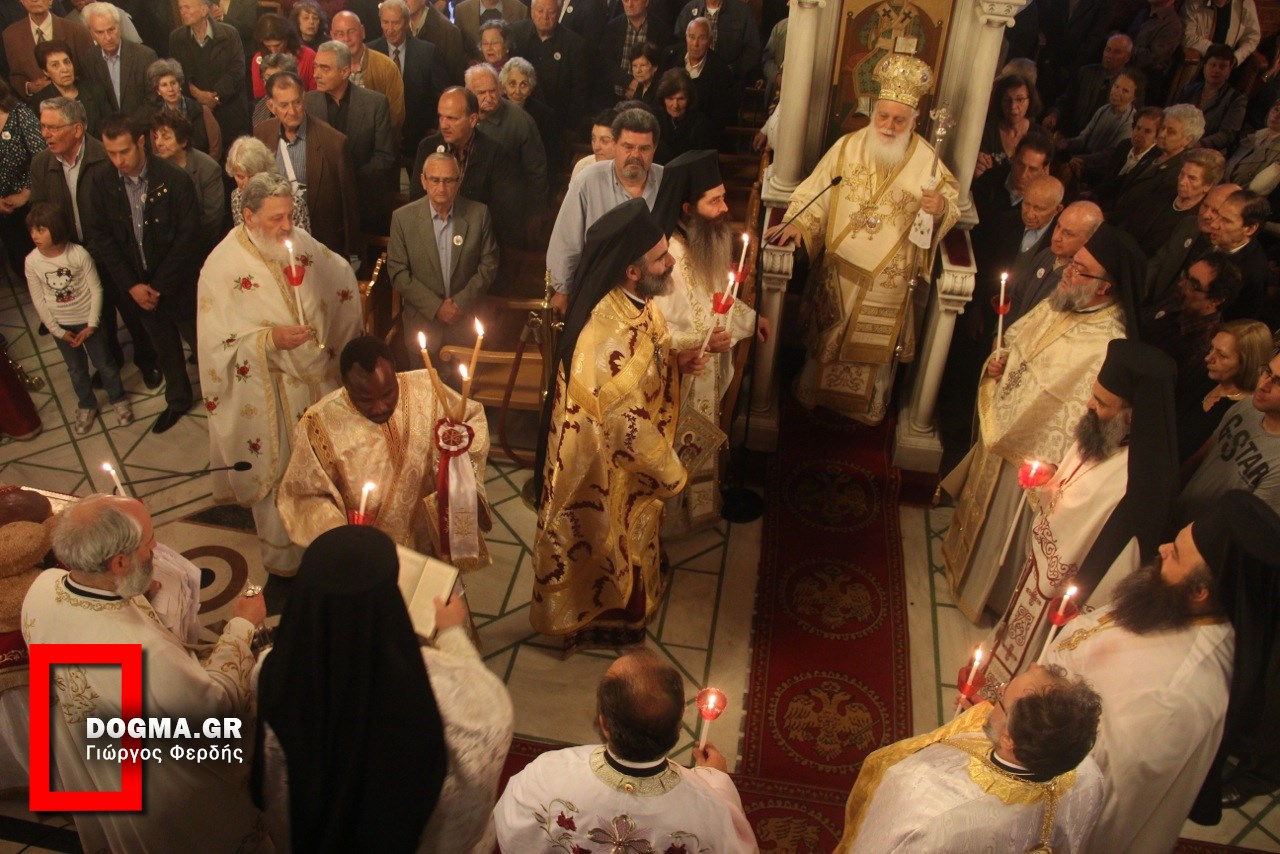 Ο εσπερινός της Ζωοδόχου Πηγής στη Δάφνη