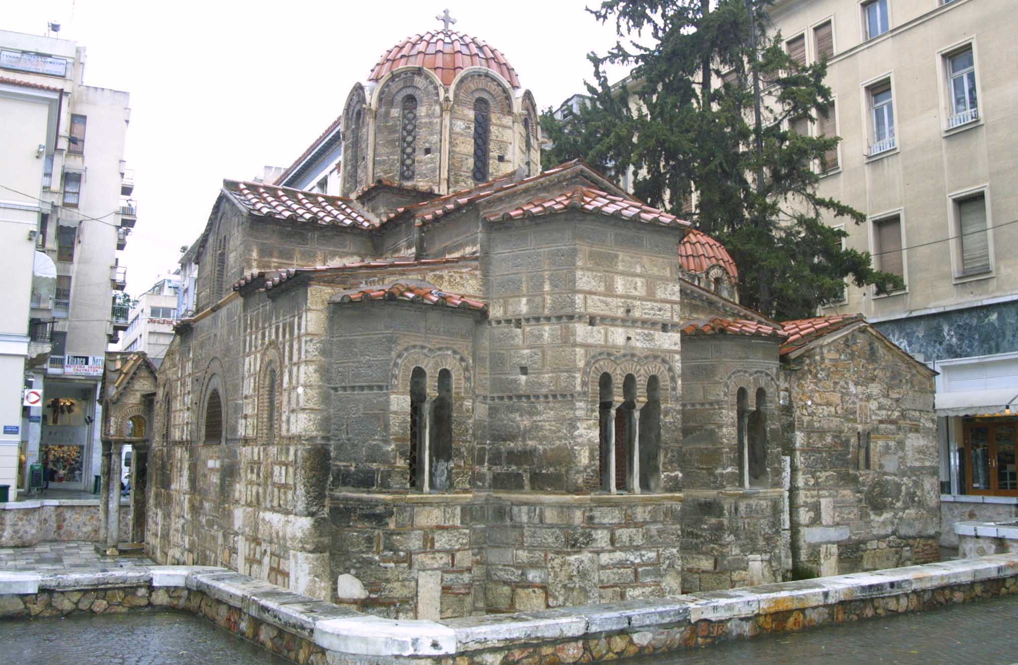 Βυζαντινός περίπατος στην Αθήνα: Παναγία Καπνικαρέα | Dogma