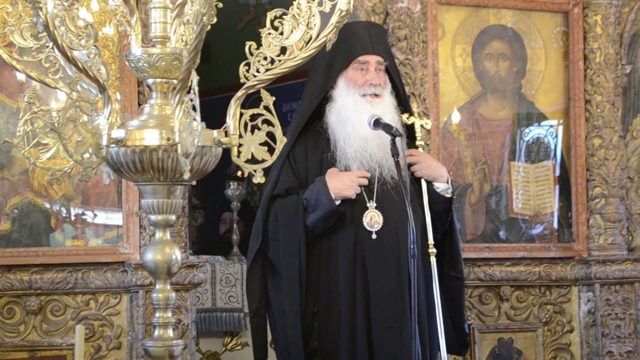 Σε λαϊκό προσκύνημα στην Χαλίδα το σκήνωμα του Μακαριστού Μητροπολίτη ...