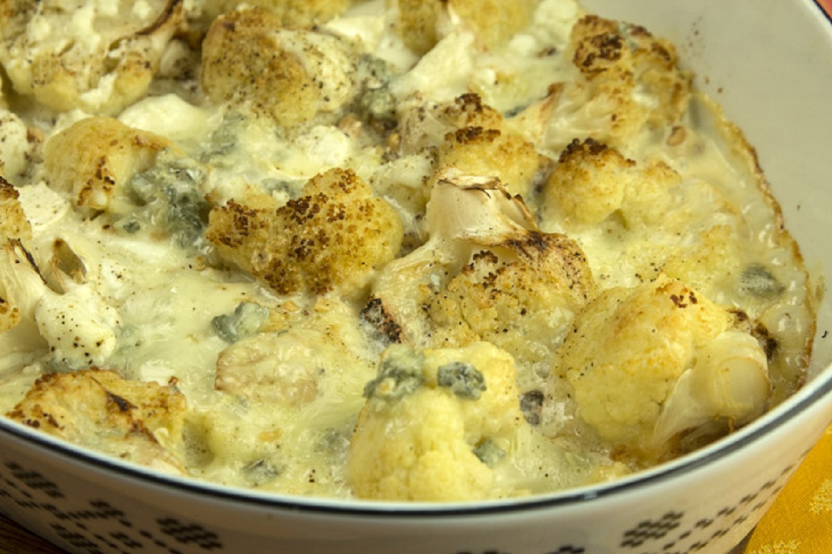 Ο Αγιορείτης μοναχός Νικήτας μετατρέπει το...παραξηγημένο κουνουπίδι ...