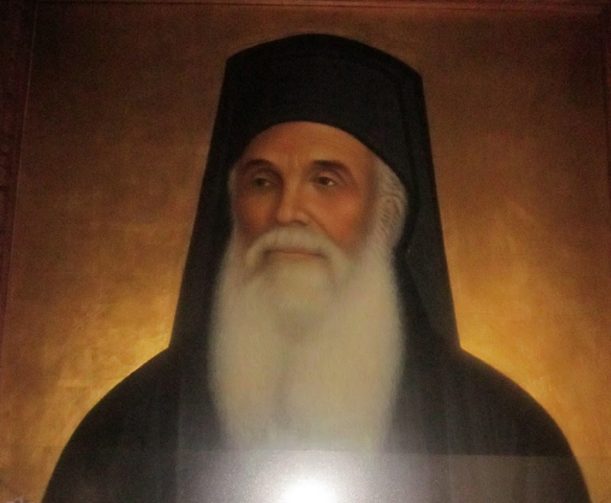 Ιερό Λείψανο Αγίου Αμφιλοχίου της Πάτμου στην Ευαγγελίστρια | Dogma