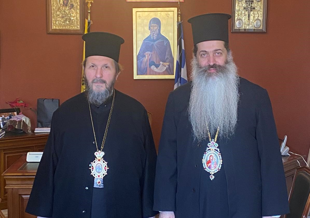 Ευχετήρια επίσκεψη του Φθιώτιδος Συμεών στον εορτάζοντα Μητροπολίτη ...