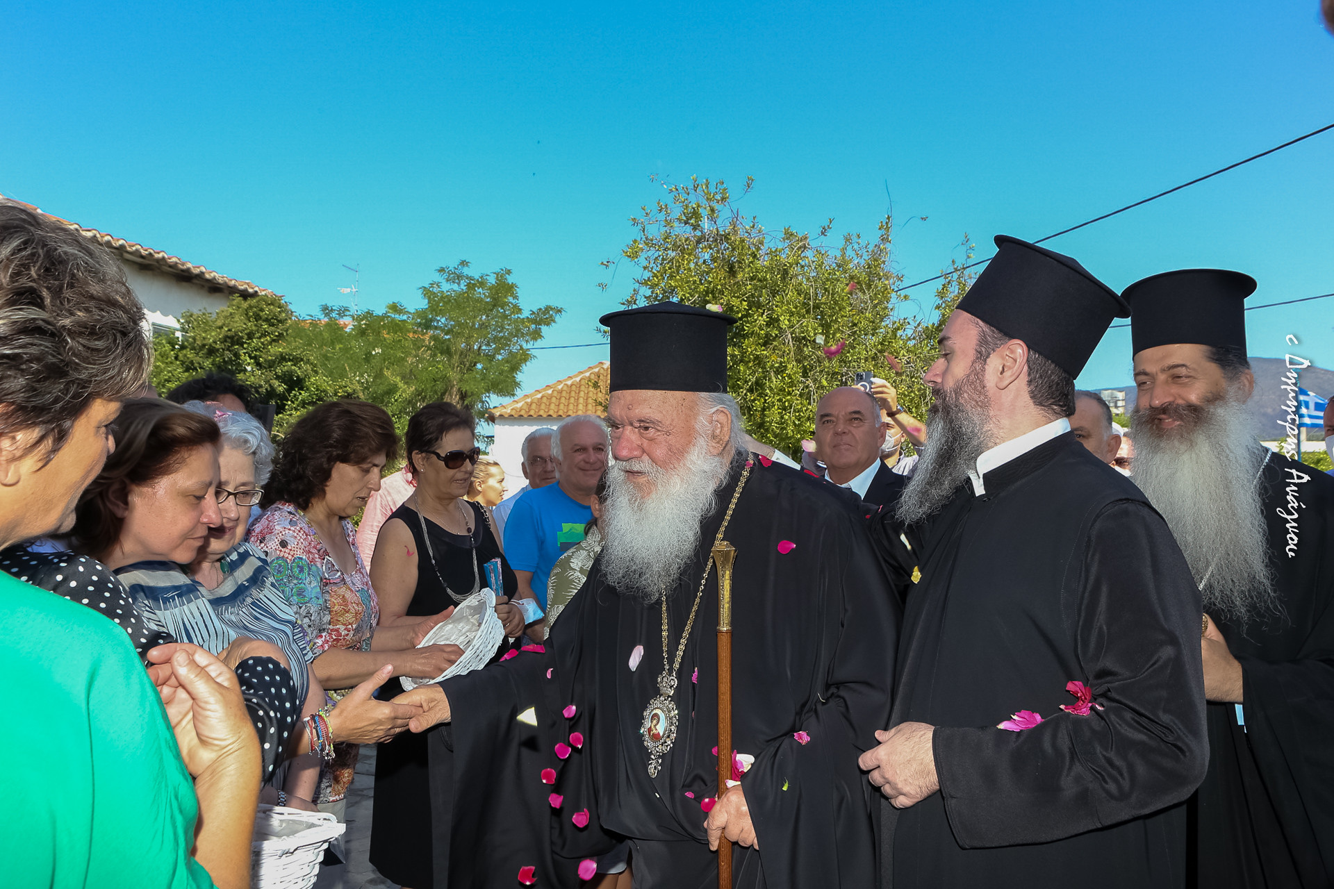 Αρχιεπίσκοπος Ιερώνυμος: «Να προσέχουμε τις φωτιές γιατί εμείς κάψαμε ...