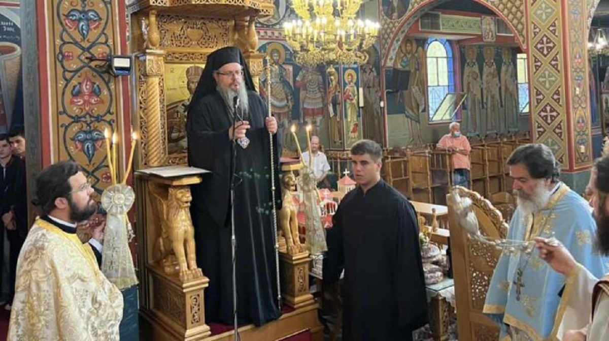 Εσπερινός Αγίων Αναργύρων στον Ι. Ν. Αγίου Αθανασίου Λαρίσης | Dogma