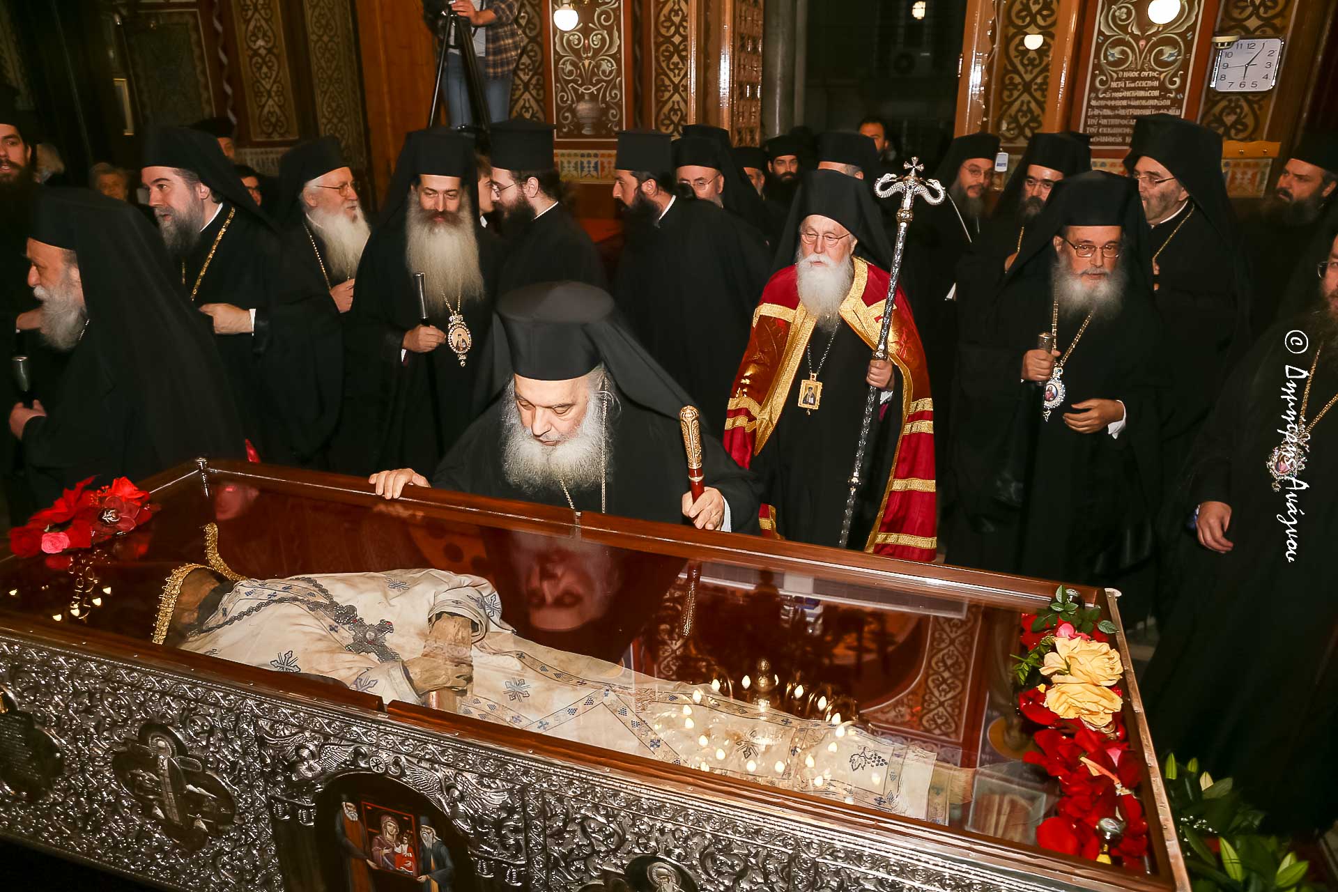 Μέγας Πολυαρχιερατικός Εσπερινός Οσίου Βησσαρίωνος του Αγαθωνίτου (ΦΩΤΟ ...