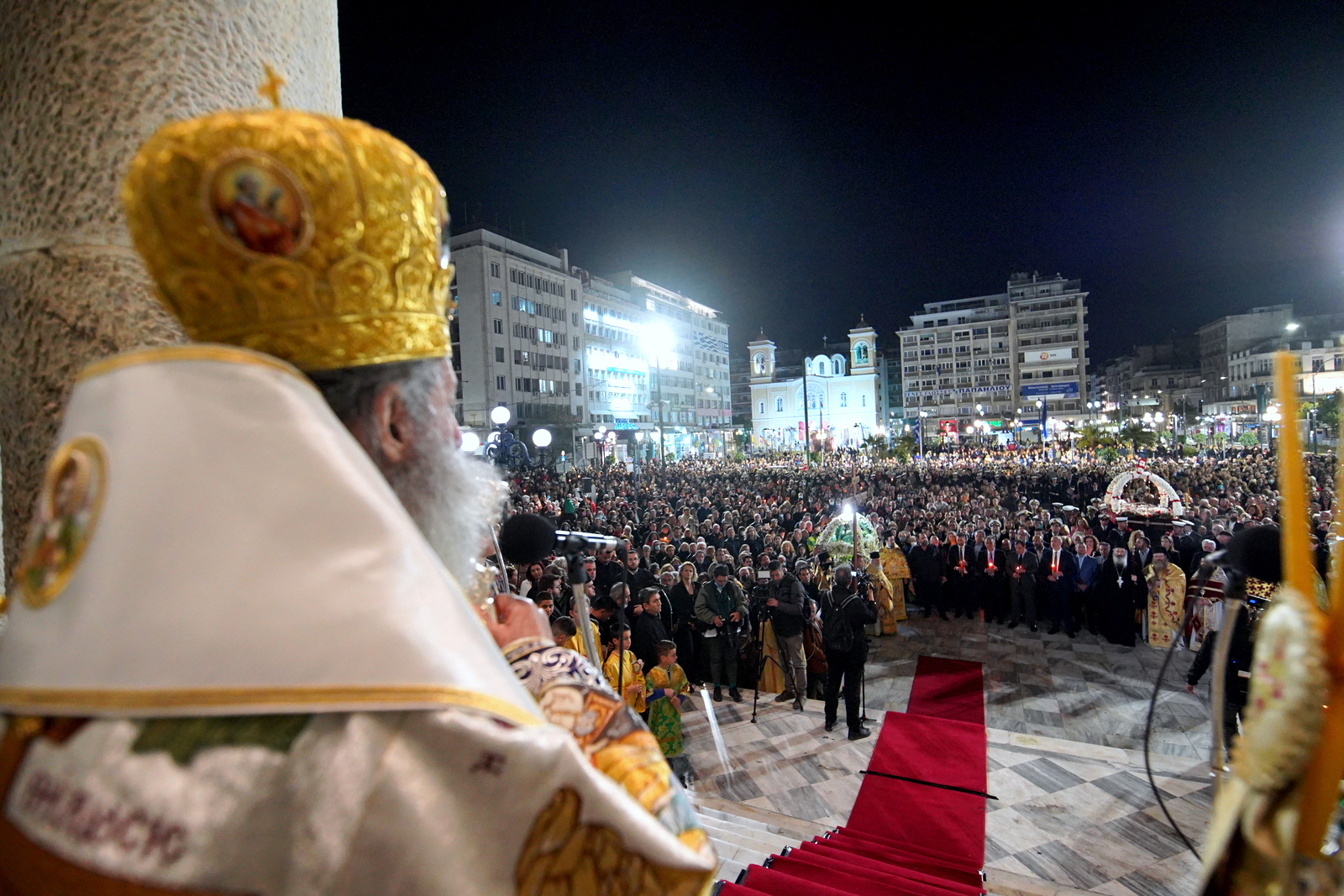 Παρουσία του πρώην Προέδρου της Κυπριακής Δημοκρατίας, o Επιτάφιος ...