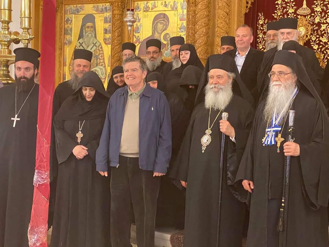 Ο Πρωτεπιστάτης του Αγίου Όρους και η συνοδεία του στον Άγιο Νεκτάριο ...