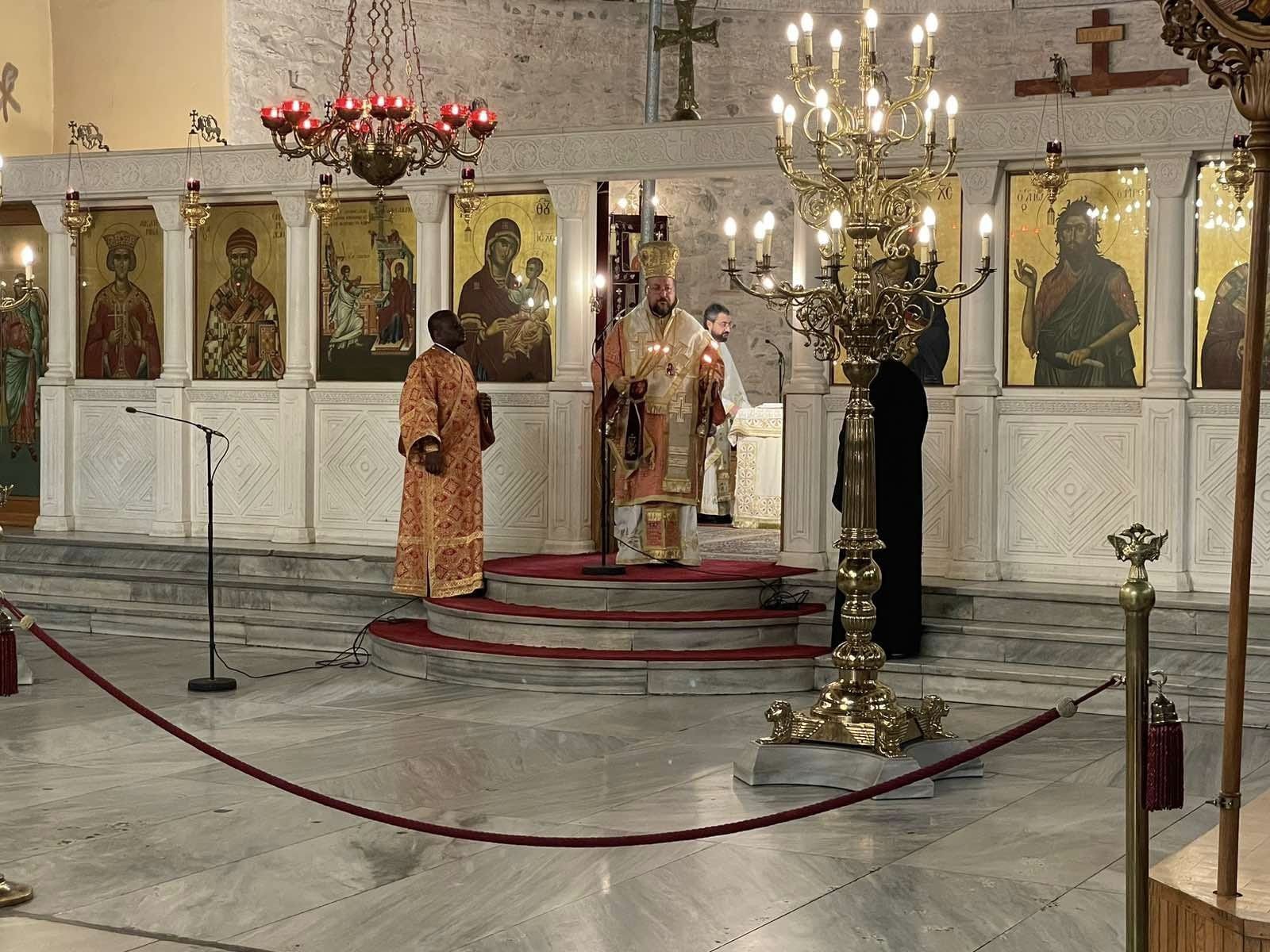 Ο Μητροπολίτης Αξώμης στην παλαιοχριστιανική βασιλική της Παναγίας ...