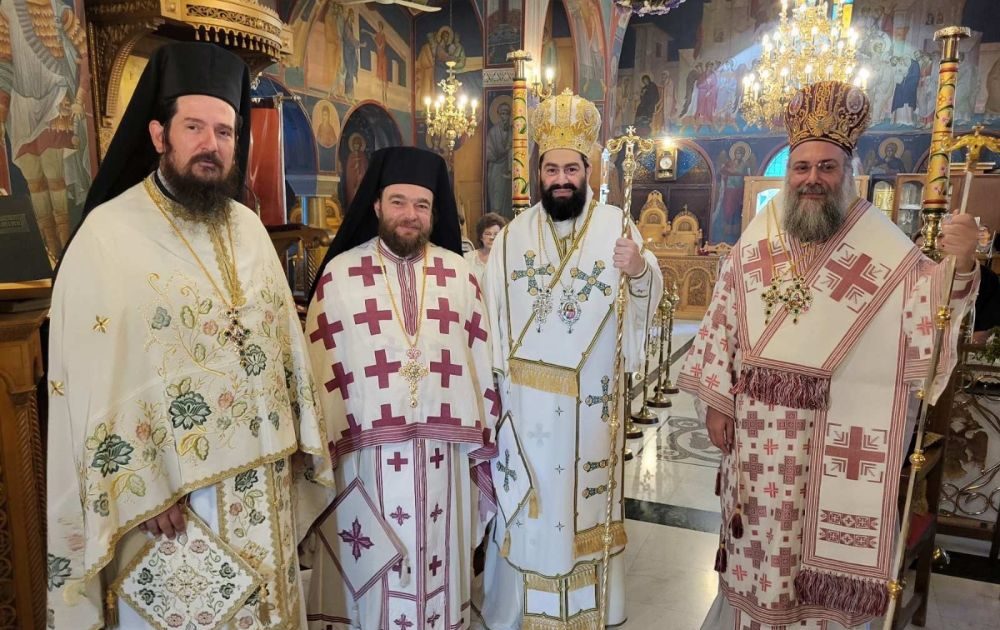 Αρχιερατικό Συλλείτουργο στον Ι. Ν. Αγίας Βαρβάρας Σαλαμίνας (ΦΩΤΟ) | Dogma