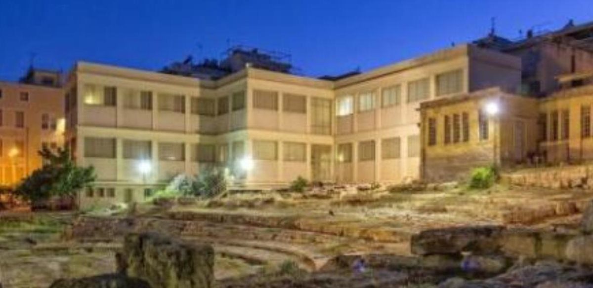 Αυγουστιάτικη πανσέληνος στο Αρχαιολογικό Μουσείο Πειραιά με δωρεάν ...