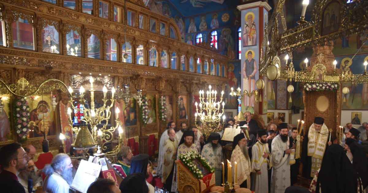Η "Παναγία Ελεούσα" στην πανήγυρη των Πρωτοκορυφαίων Αποστόλων | Dogma