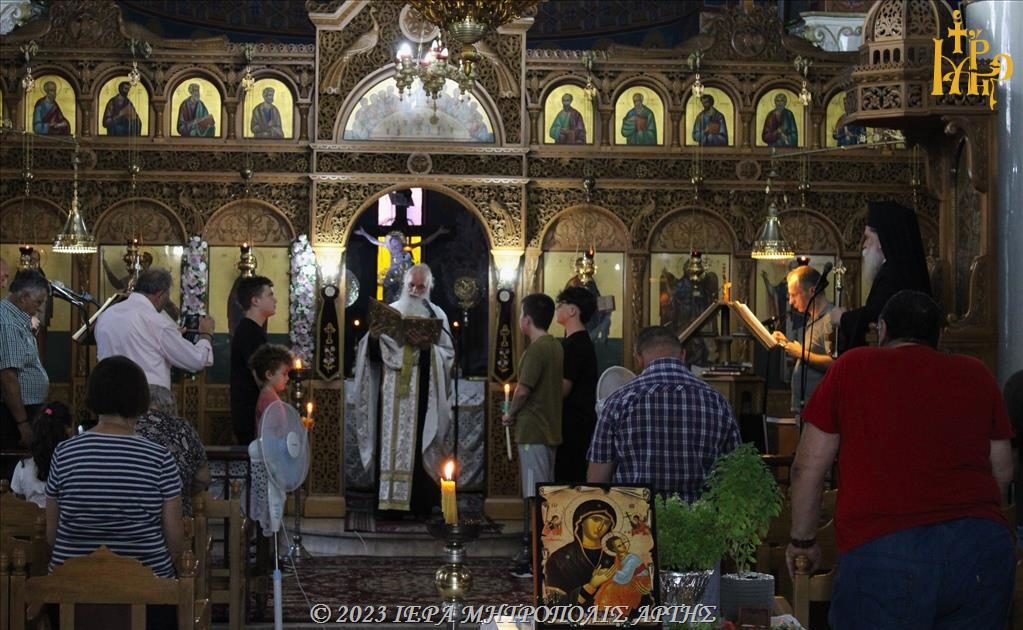 Άρτης Καλλίνικος: "Η Παναγία απαλείφει τα δάκρυα των θλιμμένων" | Dogma