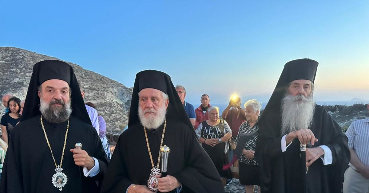 Η γιορτή της Αγίας Αθηνάς στην Σαντορίνη | Dogma