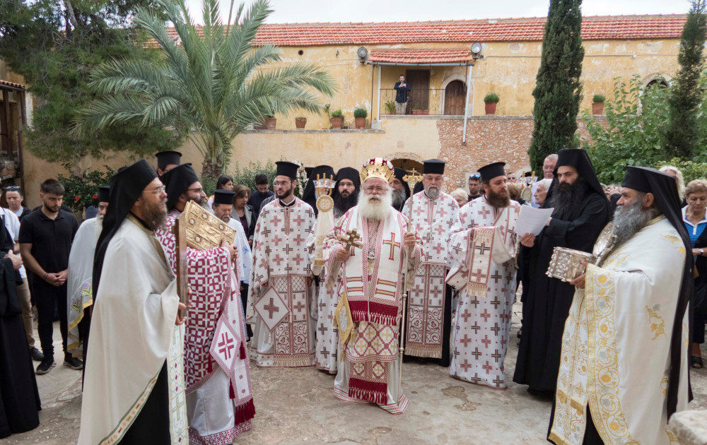 Ο Ιεραπύτνης Κύριλλος στην πανήγυρη της Ι.Μ Κυρίας των Αγγέλων | Dogma