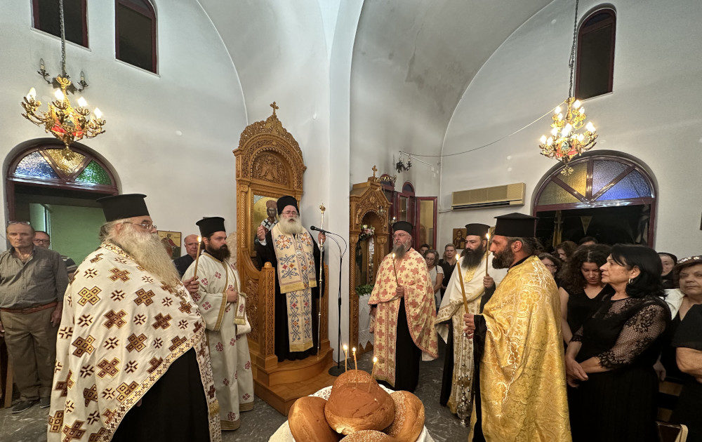 Ο Αρχιερατικός Εσπερινός στον Ι. Ν Αγίου Νεκταρίου Ιεράπετρας | Dogma