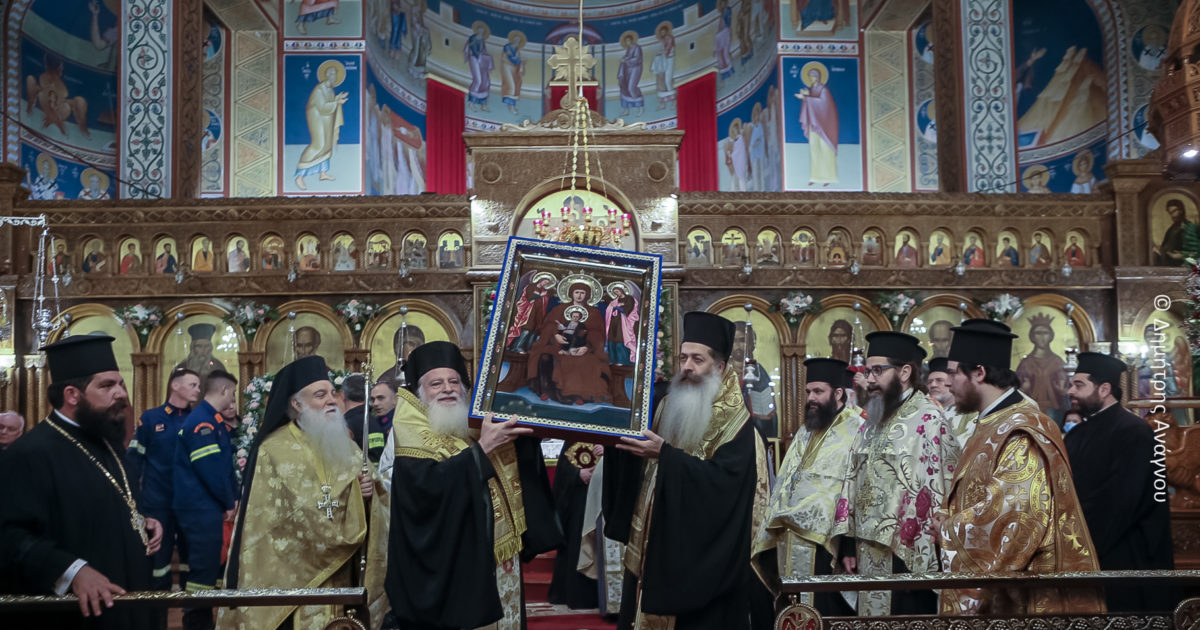 Με Ιερά Λιτανεία επισφραγίστηκε η εορτή του Αγίου Αθανασίου στην Λαμία ...