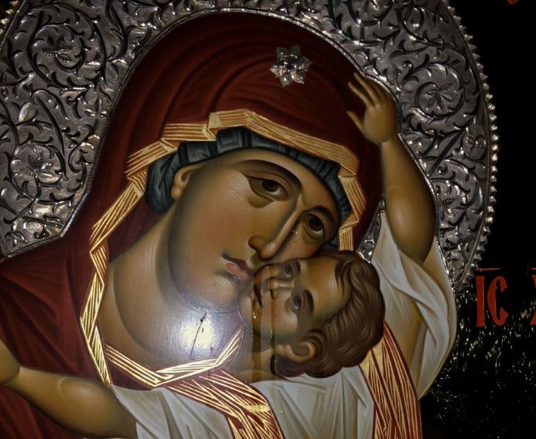 Πώς διαβάζουμε τους Χαιρετισμούς στην Παναγία μας (Βίντεο) | Dogma
