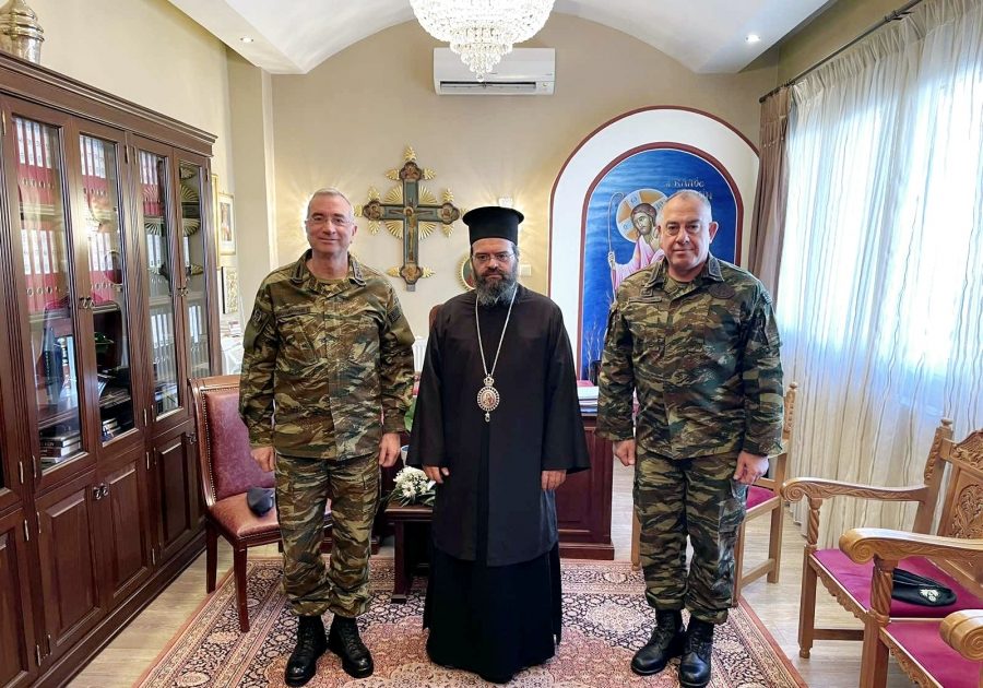 Ο Διοικητής του Δ΄ Σώματος Στρατού στον Μαρωνείας Παντελεήμονα | Dogma