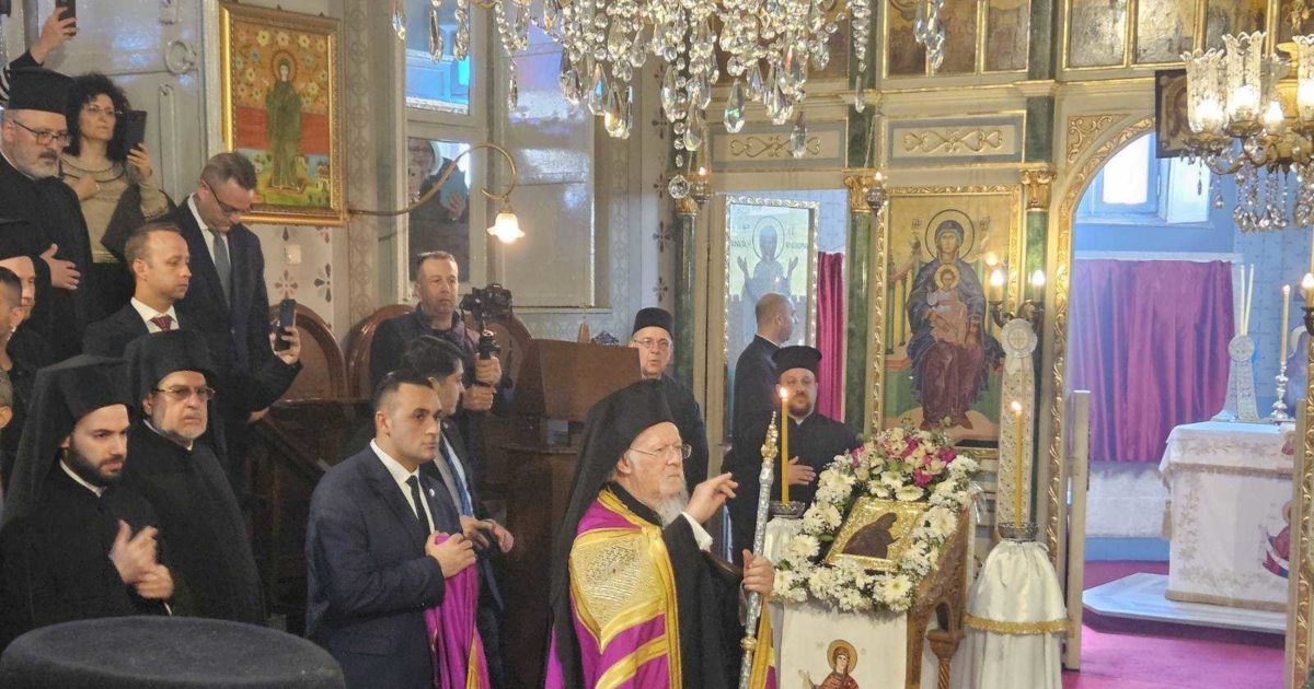 Ο Οικουμενικός Πατριάρχης στην Ακολουθία των Γ' Χαιρετισμών στην ...