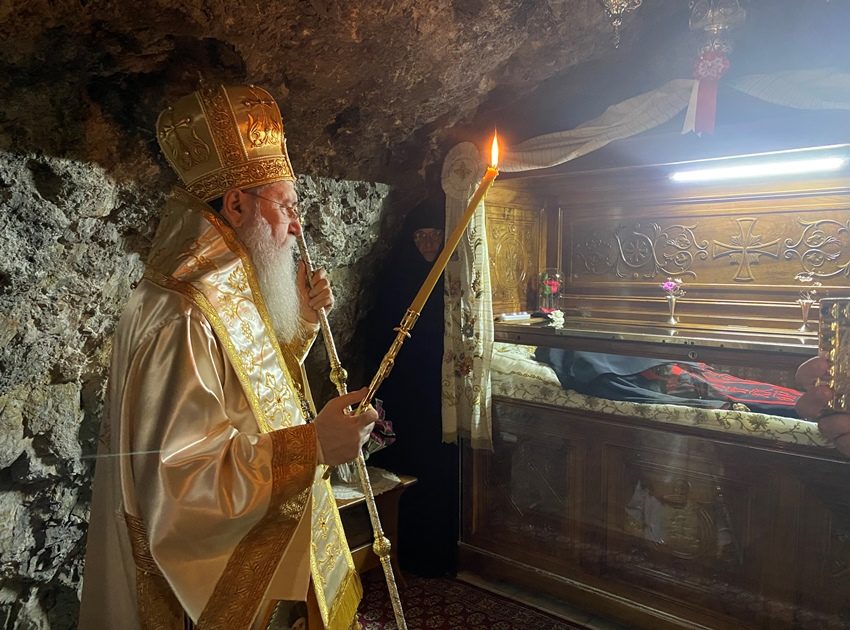 Η Πανήγυρις της Ευρέσεως του Ιερού Σκηνώματος του Οσίου Παταπίου στο ...
