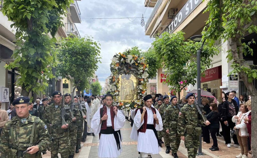 Πάνδημη λιτανεία του Αγίου Χριστοφόρου στο Αγρίνιο - Βίντεο - Φωτο | Dogma