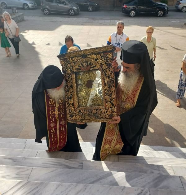 Στην Ανάληψη η Ιερά Εικόνα της Παναγίας Χοζεβιώτισσας | Dogma
