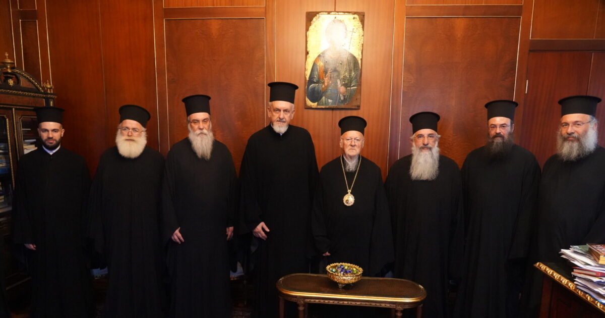 Αντιπροσωπεία της Ιεράς Επαρχιακής Συνόδου της εν Κρήτη Εκκλησίας στο ...