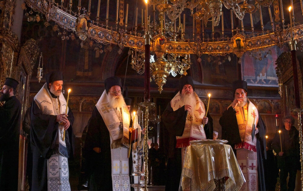 Άγιο Όρος: Ο Ιεραπύτνης στο τεσσαρακονθήμερο μνημόσυνο του μακ. Αρχιμ ...